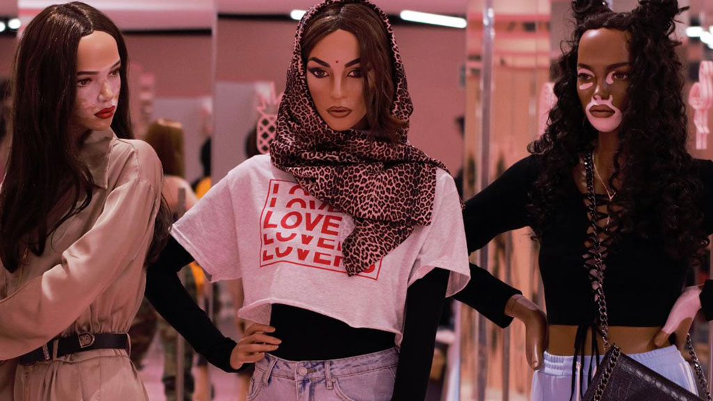 New Missguided Mannequins Feature Stretchmarks And Vitiligo 9honey