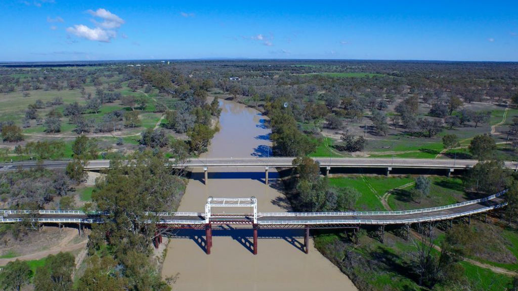 Bourke on track to have hottest week since 1939 but locals just 'grin ...
