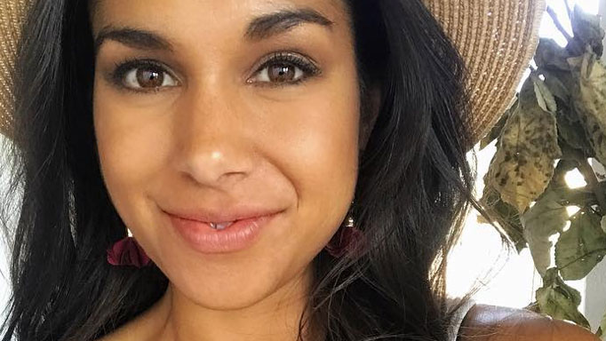 'Home and Away' star Sarah Roberts opens up about being bullied as a ...