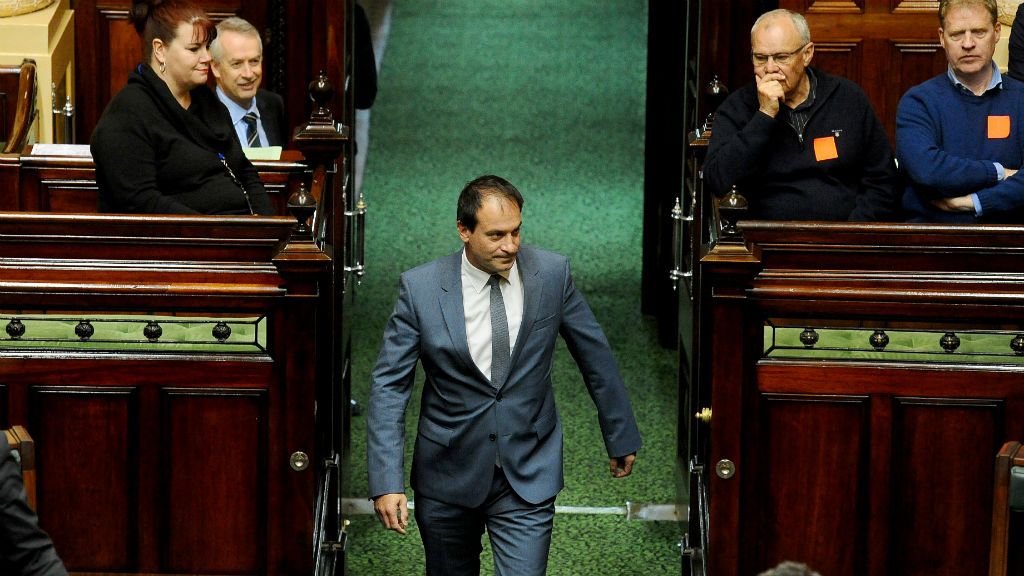 Rogue Victorian MP Geoff Shaw set to forfeit thousands if expelled