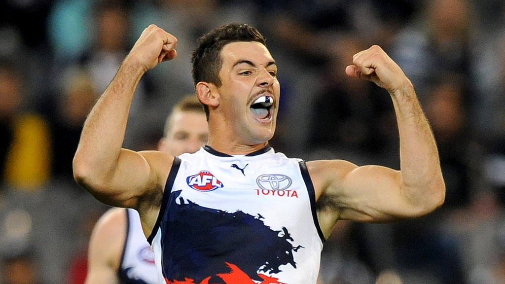 'Tex' Walker to captain Adelaide Football Club - 9News