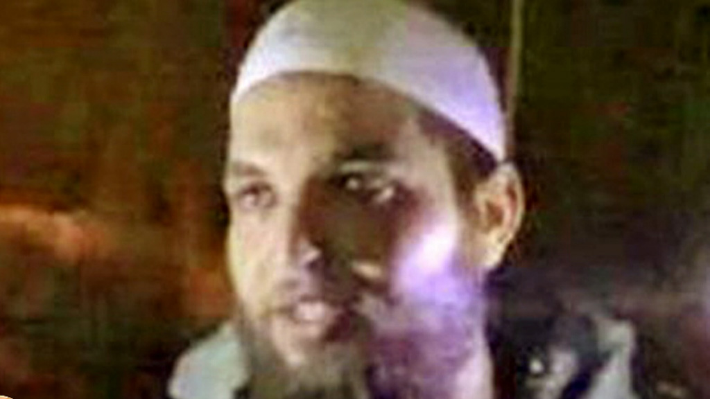 Senior ISIL commander killed in airstrike: report - 9News