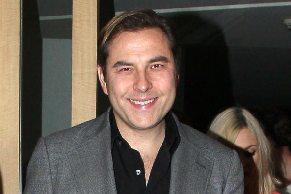 David Walliams crashes wedding, jumps for bouquet - 9Celebrity