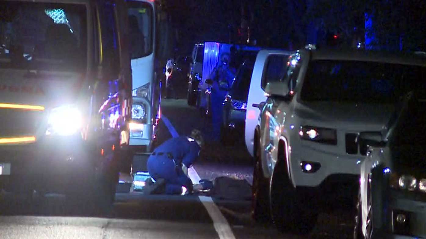 Phone foils NSW father, son 'kidnap plot' - 9News