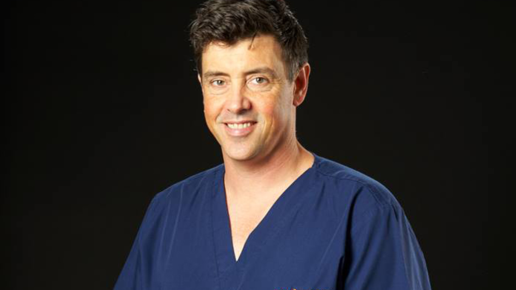 All Saints heartthrob Dr Jeremy Cumpston's epic co-parenting advice ...