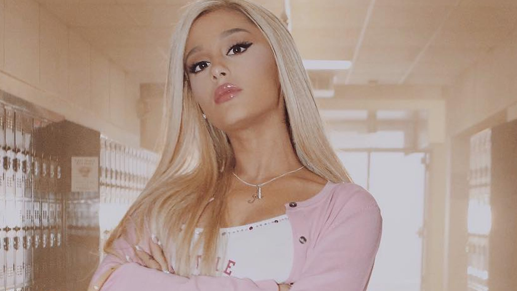 Ariana Grande serves up her greatest beauty look yet - 9Style