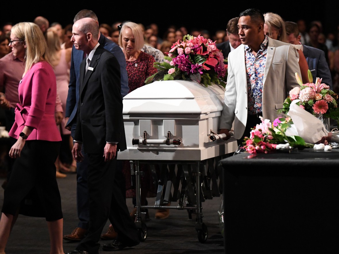 Aaliyah Open Casket Funeral Pictures