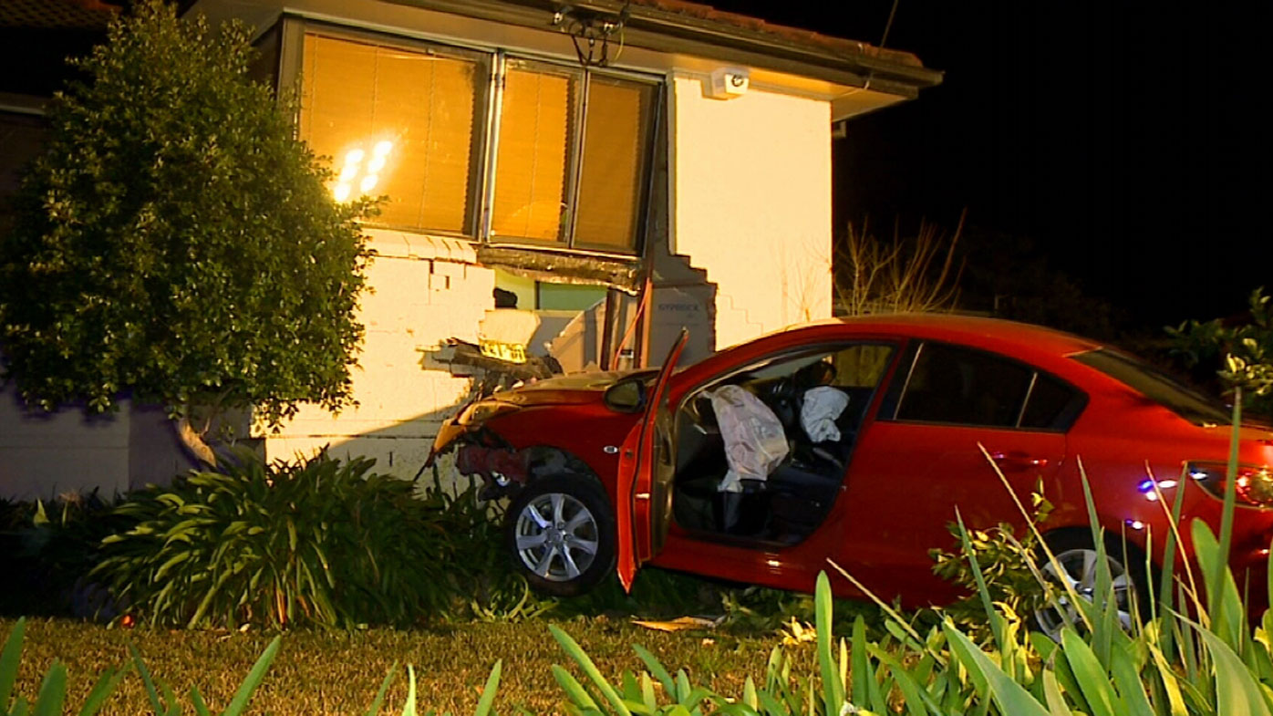 Car Crashes Into Bedroom Sydney Couple In Lucky Escape Nsw News