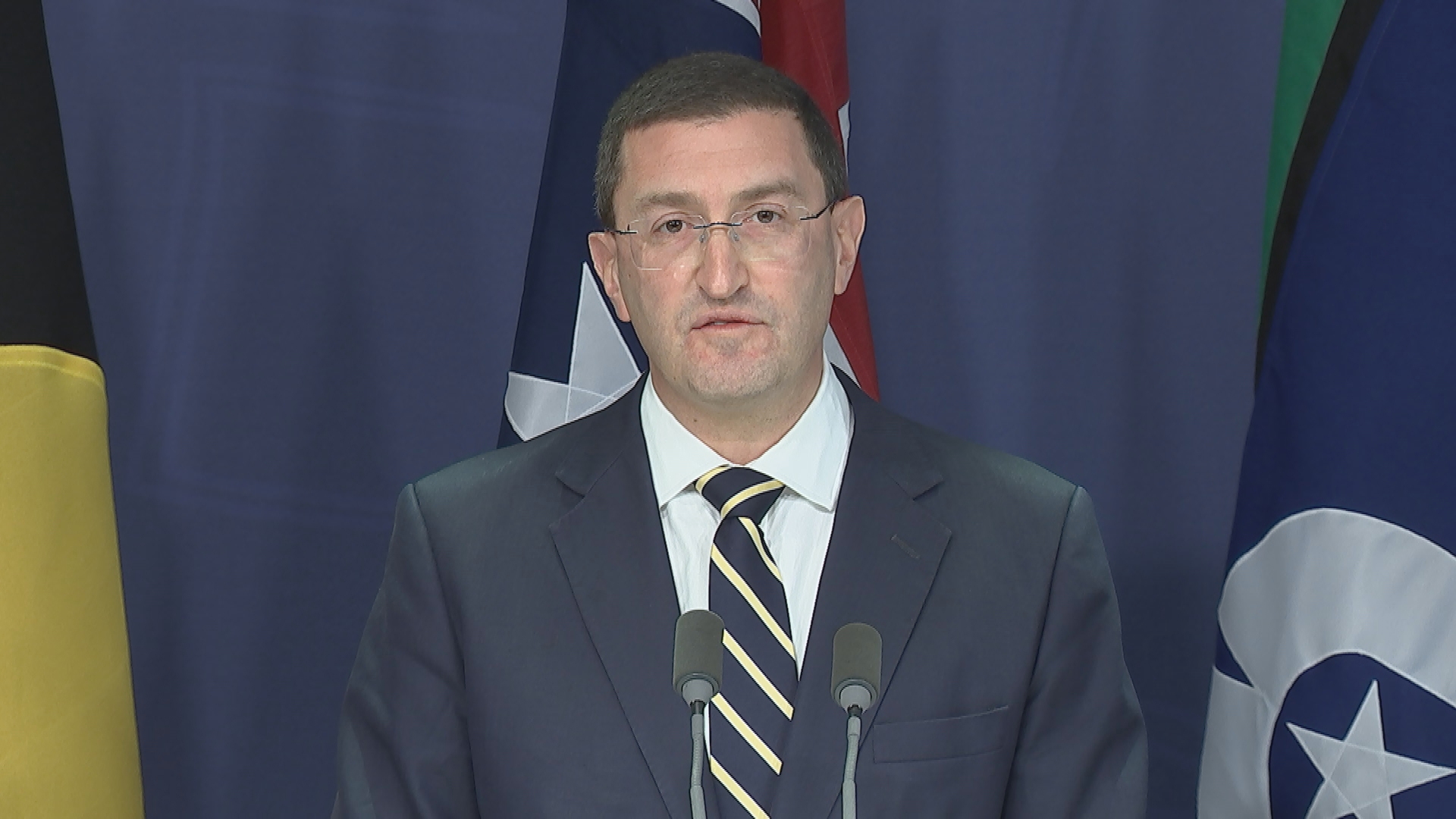 Julian Leeser quits Liberal frontbench to support Voice to parliament ...