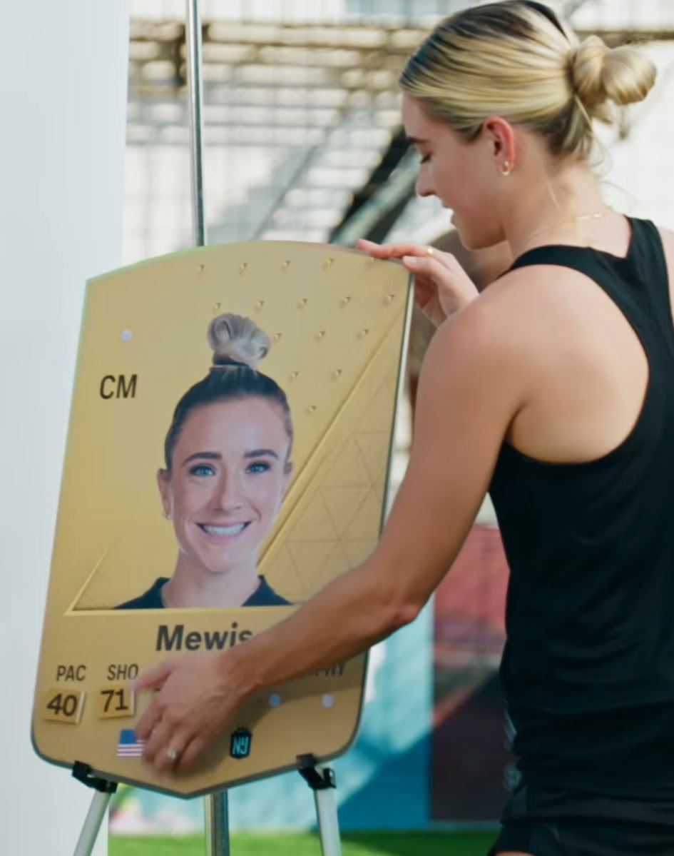 Football stars Sam Kerr and Kristie Mewis’ complete relationship ...