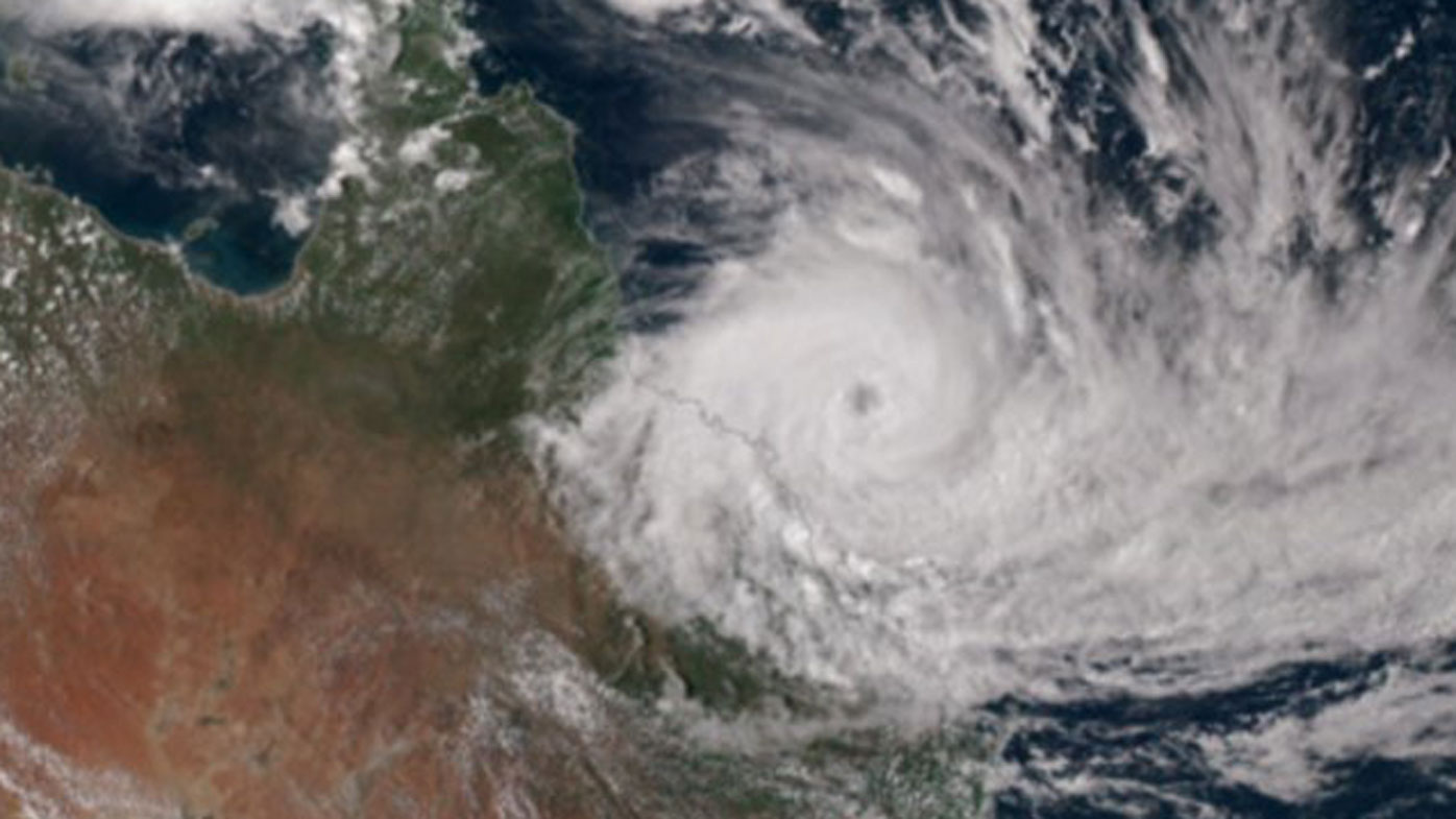 Queensland fire, cyclone seasons 'could collide'