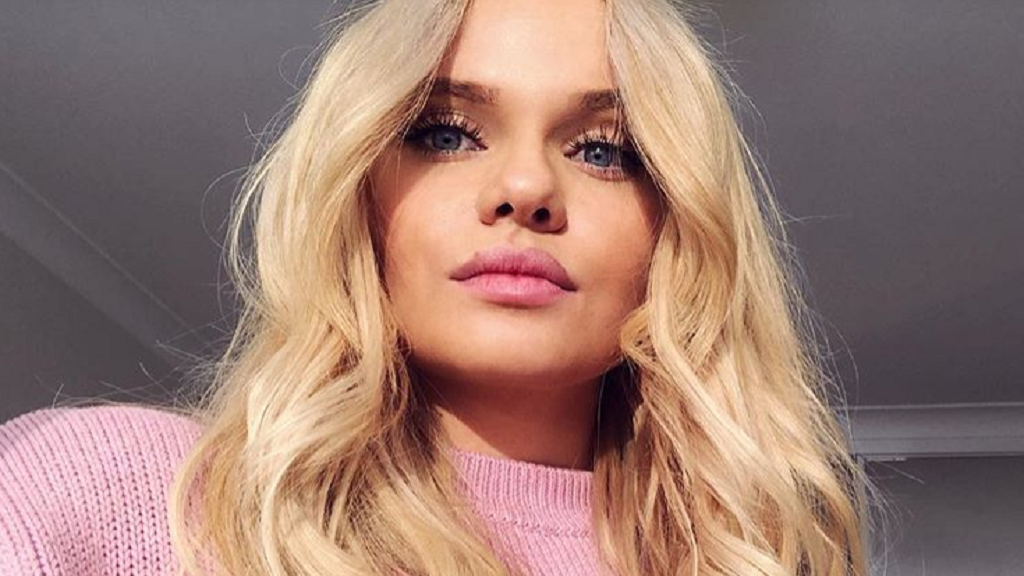 Alli Simpson: From glamorous model to life on the street - 9Honey