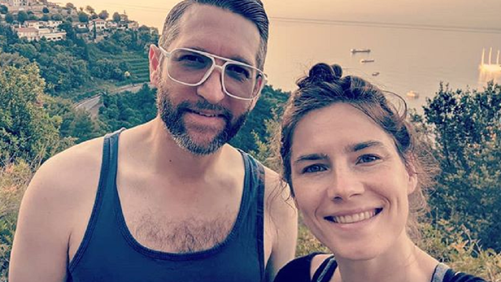 Amanda Knox defends claims she is already married - 9Honey