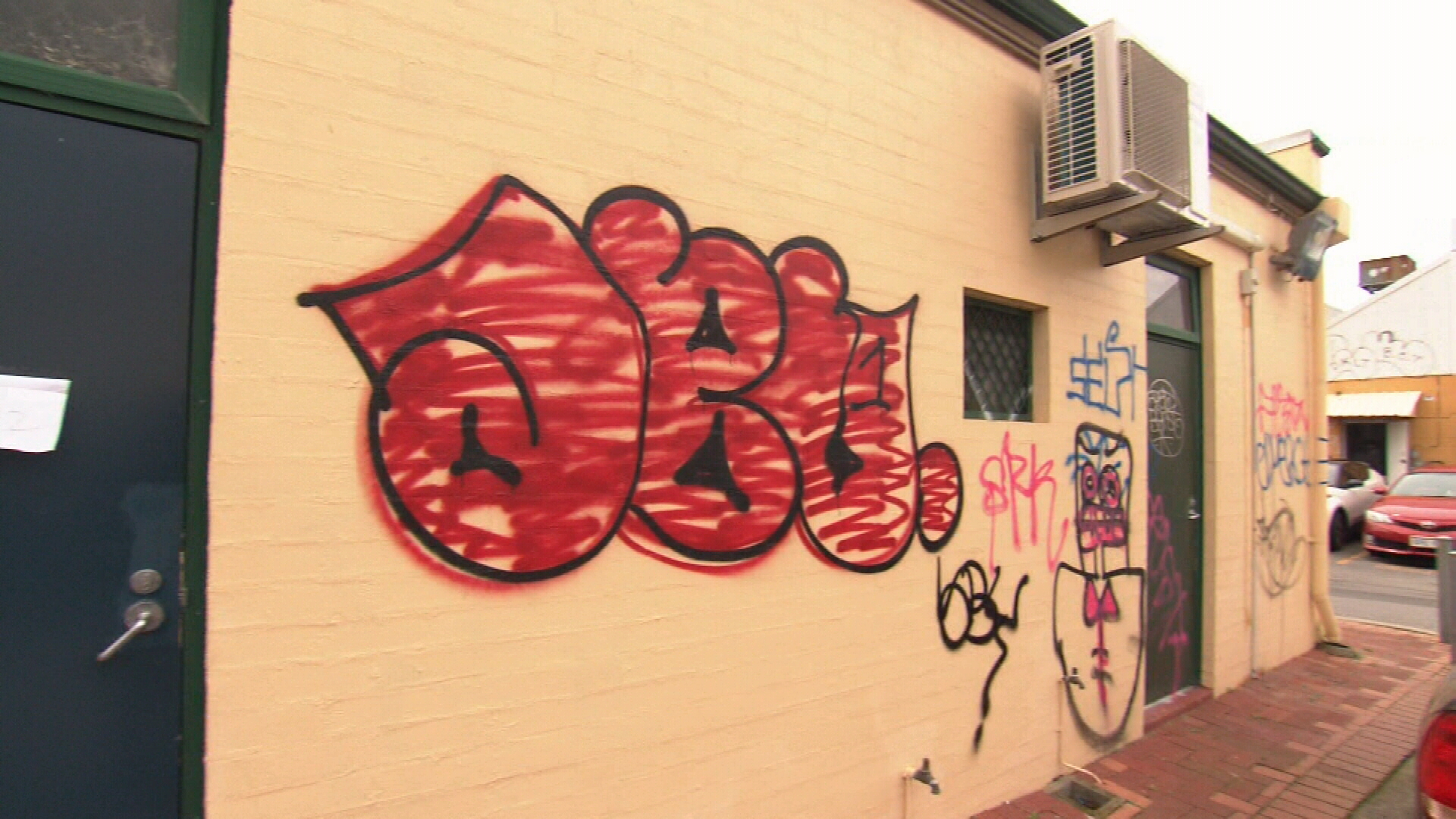 Perth authorities crack down on graffiti vandals - WA News