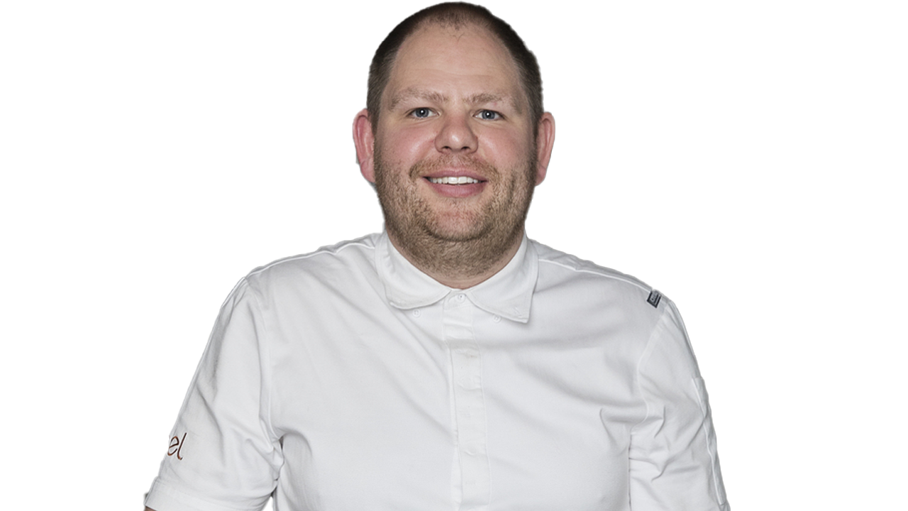 Snackmasters 2021 cast: Nelly Robinson | Chef | Choc Mint Drumstick ...