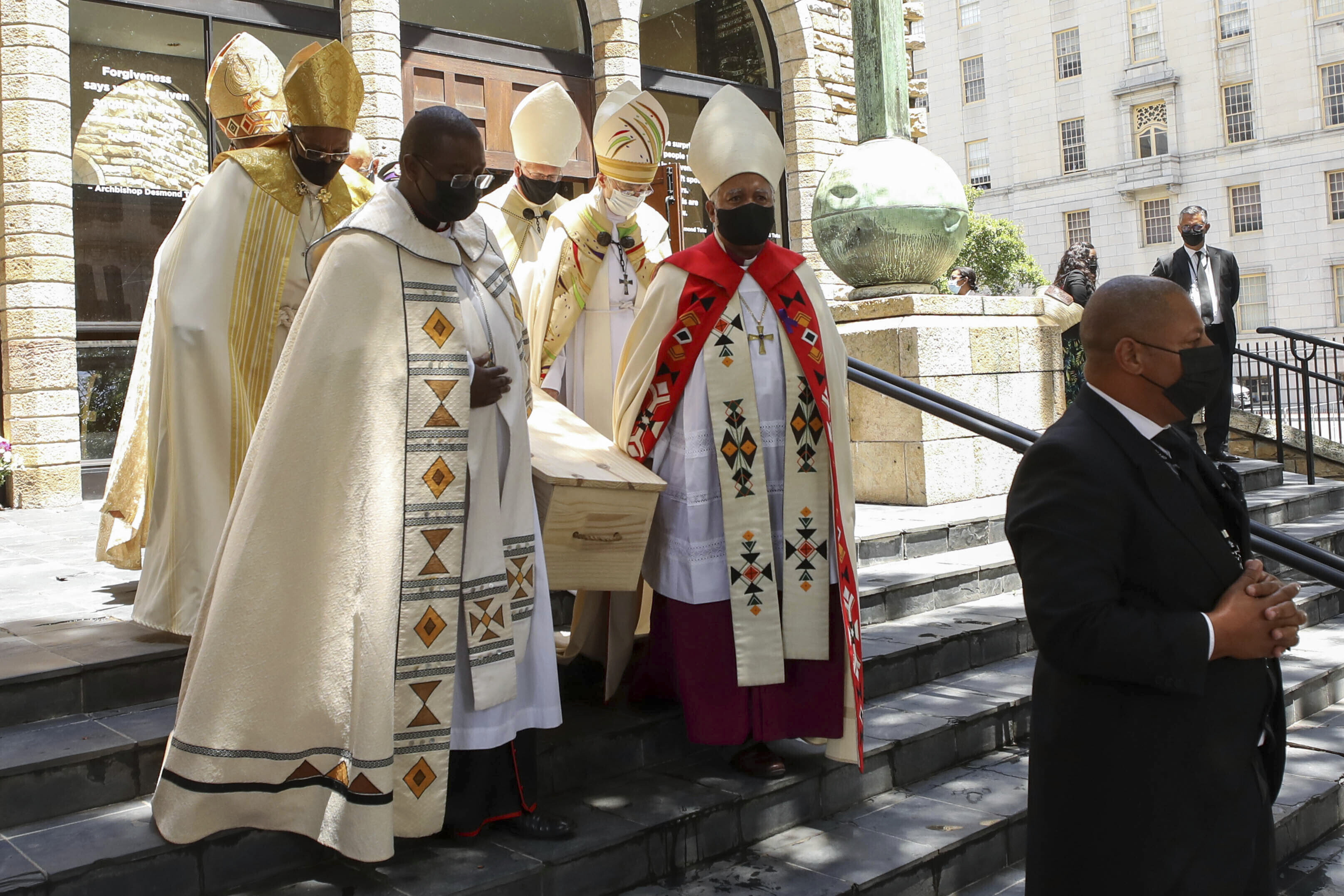Archbishop Desmond Tutu laid to rest at state funeral – Mingooland