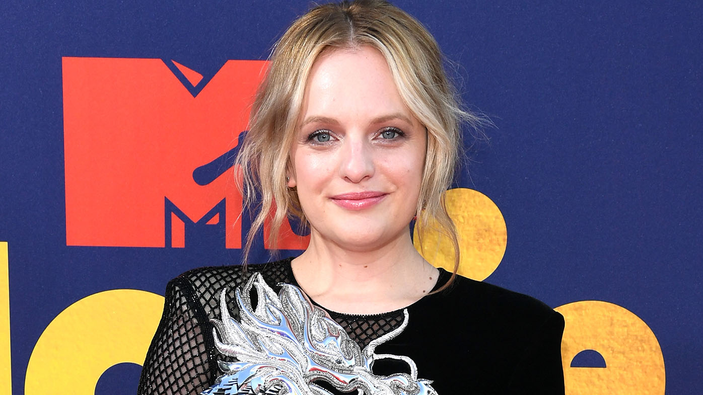 The Handmaids Tale Star Elisabeth Moss Talks Feminism In Hollywood
