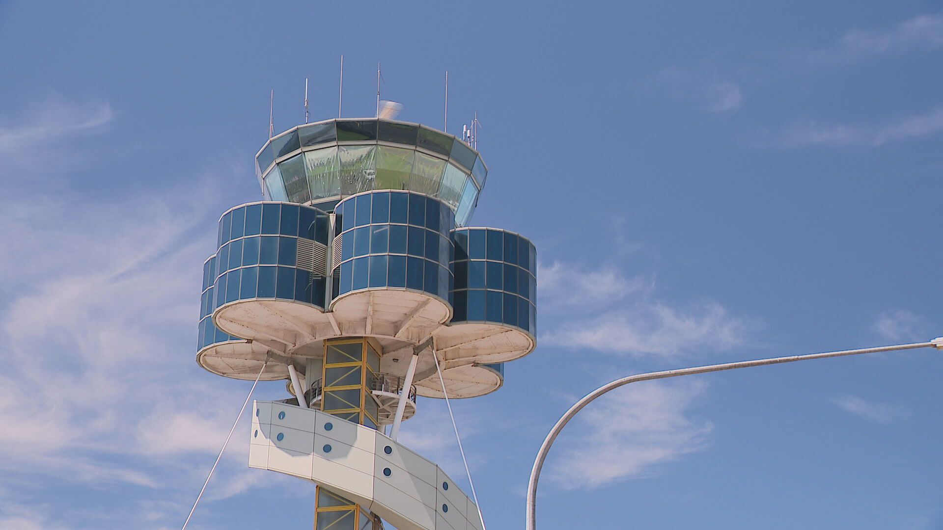 The air traffic control tower at Sydney’s new airport won’t look like ...