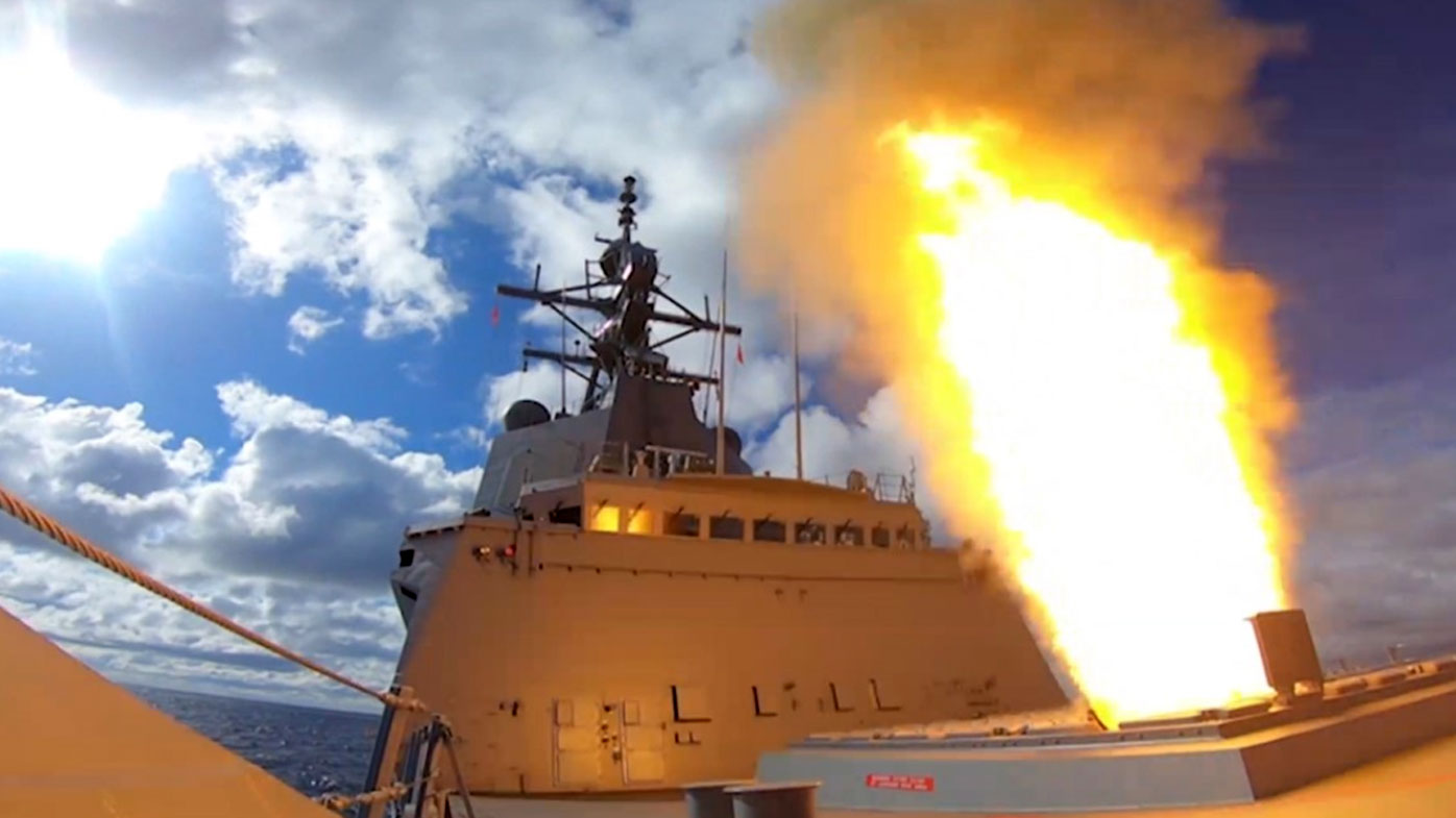 Military technology news: Warship HMAS Hobart in successful missile ...