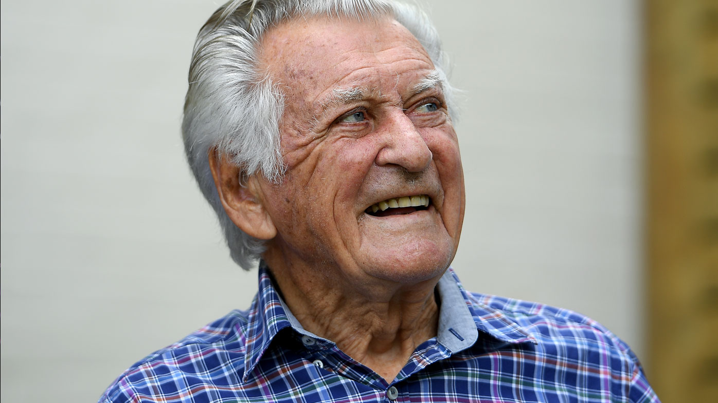 Former Prime Minister Bob Hawke dies, aged 89