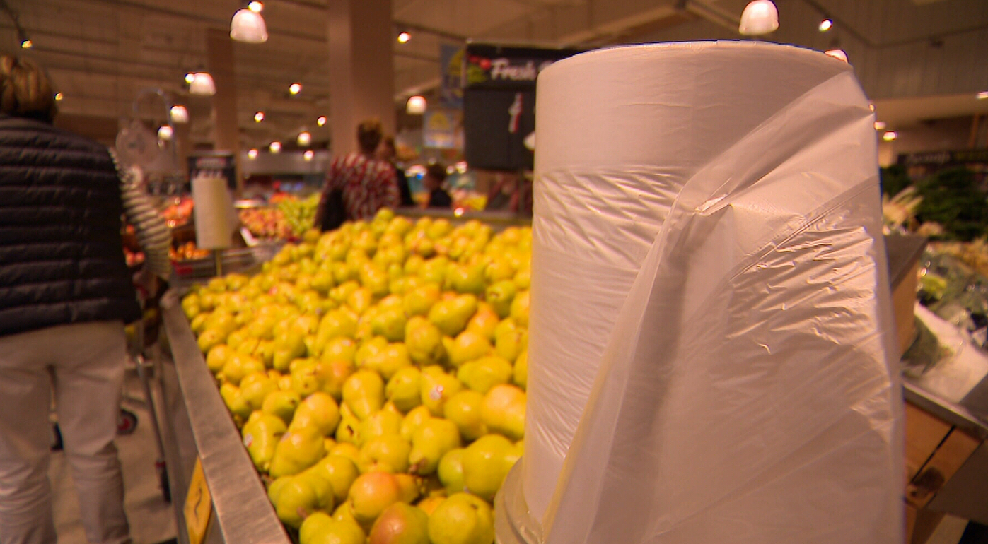 News Australia: Coles offering customers credits for food storage ...