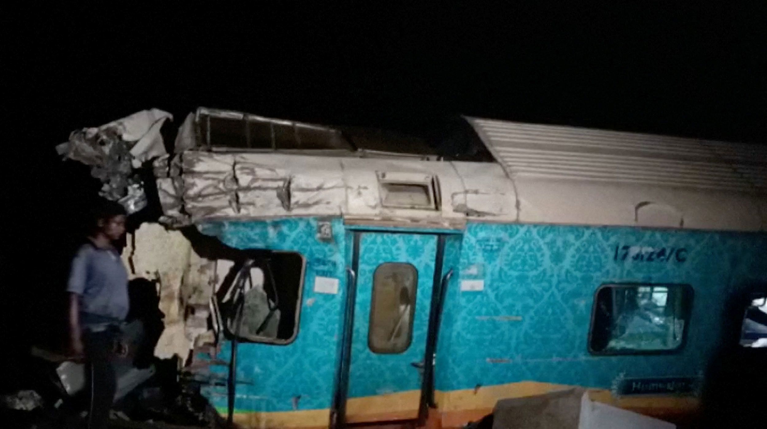 Passenger trains derails killing at least 50 in India